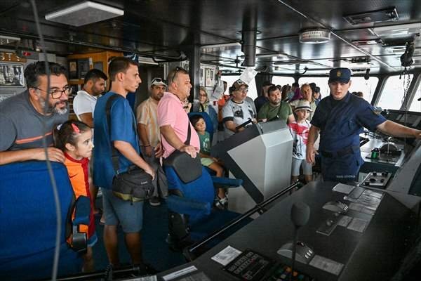 TCG Sancaktar, TCG Büyükada ve TCSG Umut İzmir’de ziyarete açıldı ... TCG Sancaktar, TCG Büyükada ve TCSG Umut İzmir’de ziyarete açıldı ...
