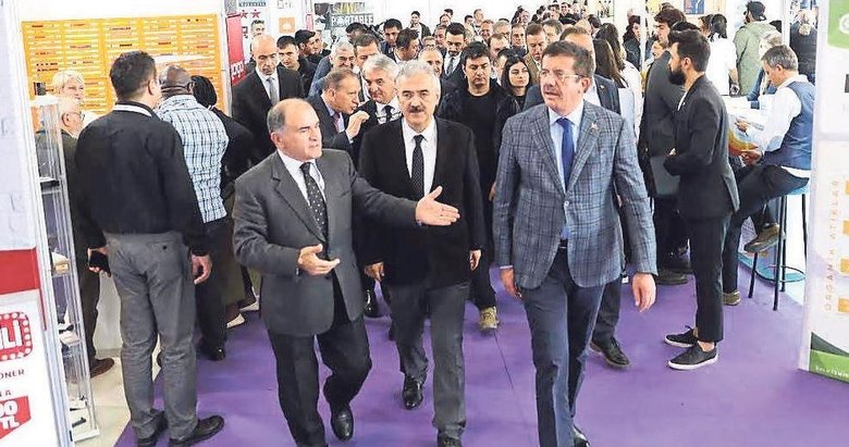 Zeybekci: İzmir, ‘e-ticaret’e kendini hazırlamalı Zeybekci: İzmir, ‘e-ticaret’e kendini hazırlamalı