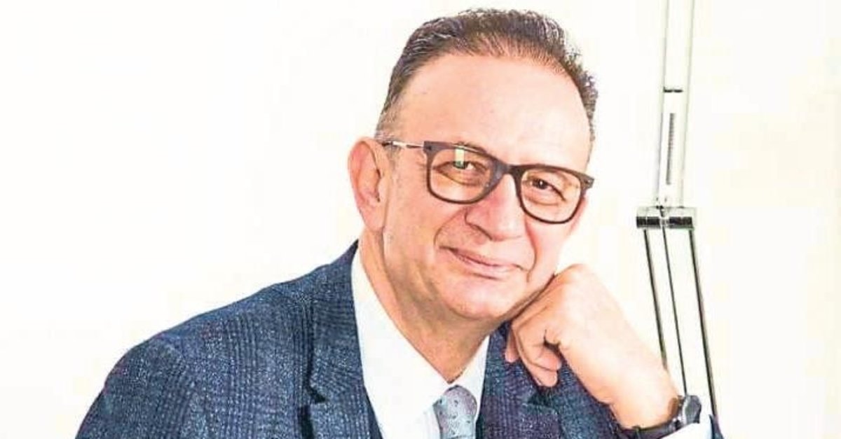 Hami Aygen, araç altında kaldı