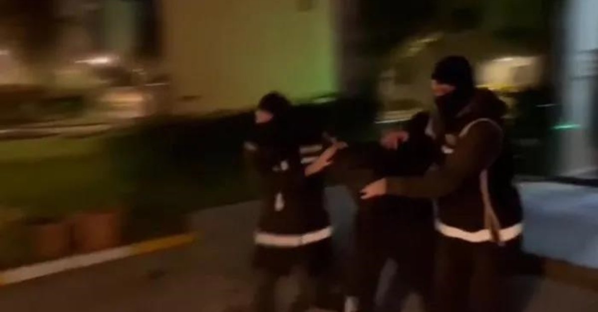Son dakika: İçişleri Bakanı Ali Yerlikaya açıkladı: Sarallar çökertildi ... Son dakika: İçişleri Bakanı Ali Yerlikaya açıkladı: Sarallar çökertildi ...