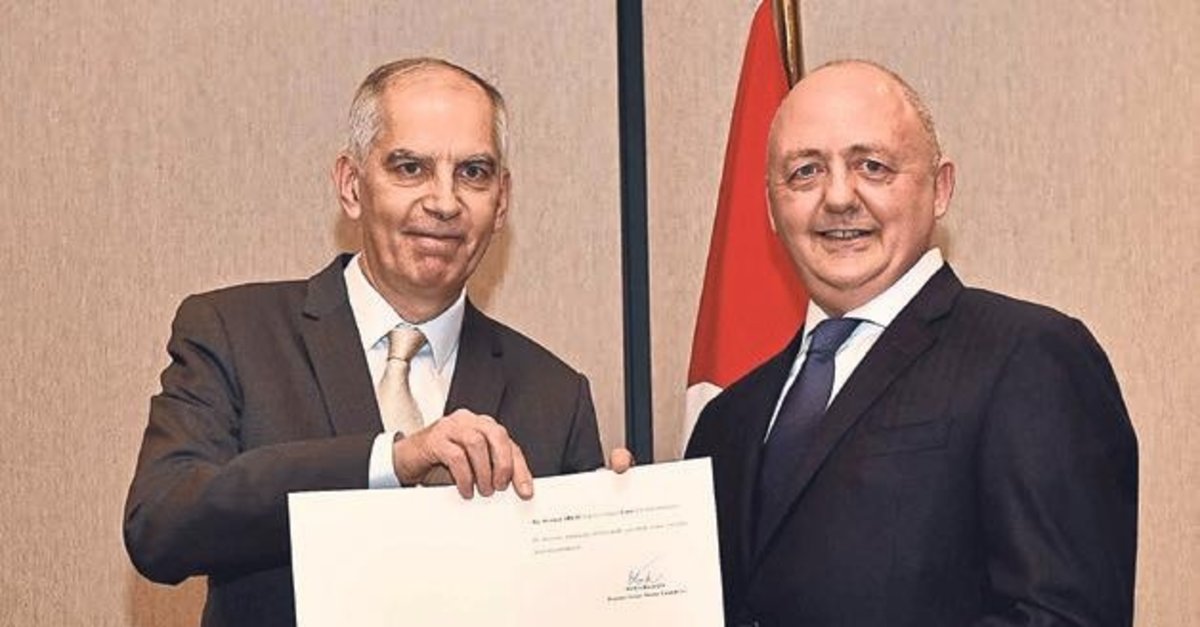 Bernard Arkas, Fransa’nın İzmir Fahri Konsolosu oldu - Ekonomi Haberleri