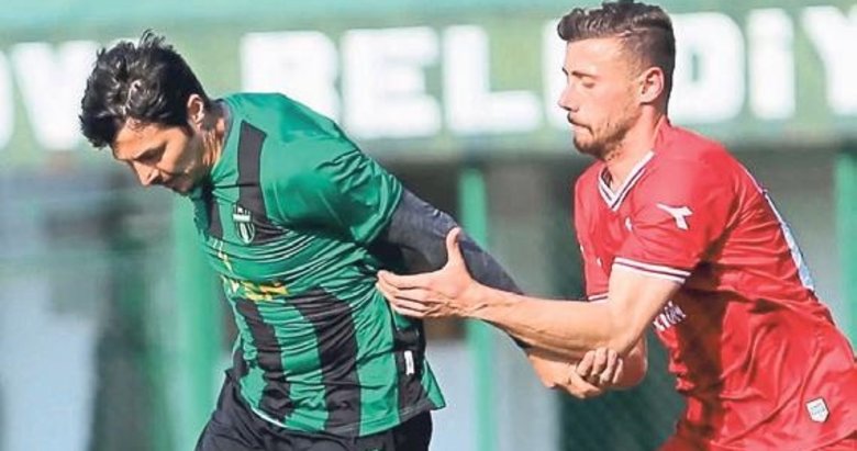 Bornova Futbol yenilgiyle tanıştı - Spor Haberleri