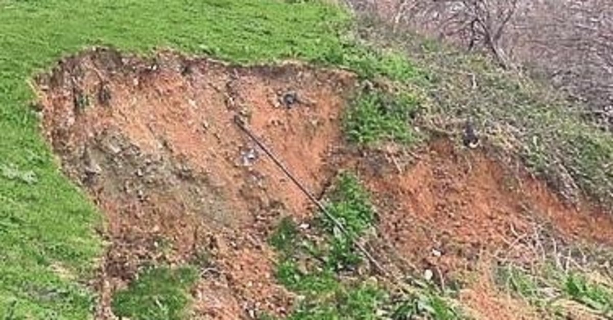 Seyir terasında toprak kayması - Gündem Haberleri