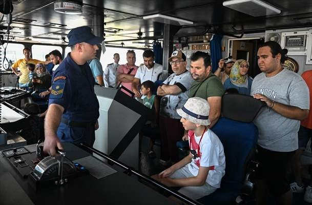 TCG Sancaktar, TCG Büyükada ve TCSG Umut İzmir’de ziyarete açıldı ... TCG Sancaktar, TCG Büyükada ve TCSG Umut İzmir’de ziyarete açıldı ...