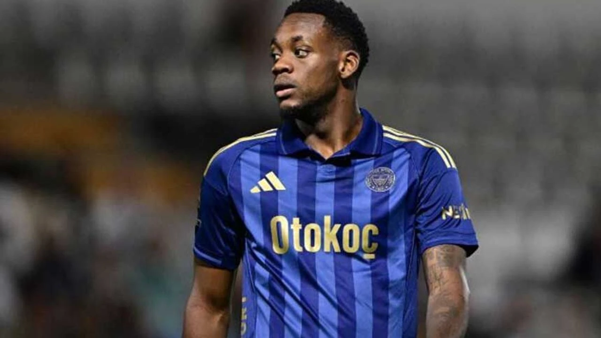 Galatasaray’ın tüm paylaşımlarını beğendi! John Duran’dan transfer ...