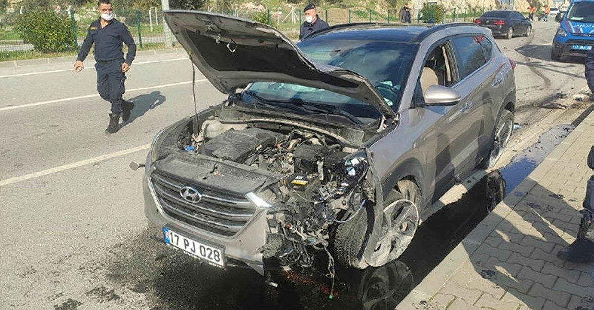 Çanakkale’de taksiyle cip çarpıştı: 6 yaralı - Çanakkale Haberleri