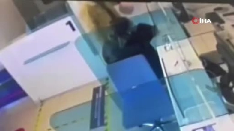 İzmir merkezli Cüzdan Operasyonu! 50 milyon liralık vurgun yapmışlar ... İzmir merkezli Cüzdan Operasyonu! 50 milyon liralık vurgun yapmışlar ...