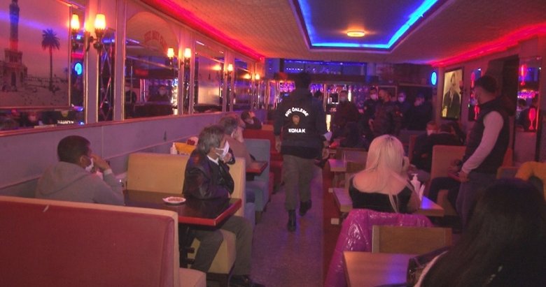 Devriye atan ekiplerden gece kulübüne baskın - İzmir Haberleri Devriye atan ekiplerden gece kulübüne baskın - İzmir Haberleri
