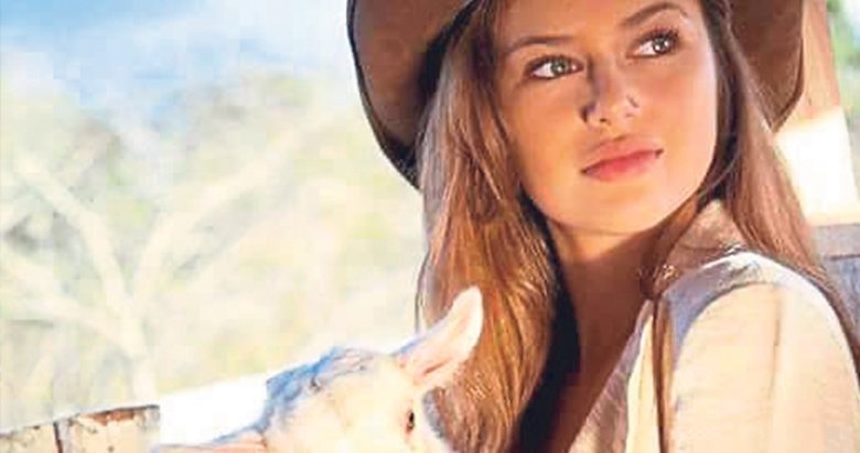 Güzel model 5’inci kattan düştü - Yaşam Haberleri